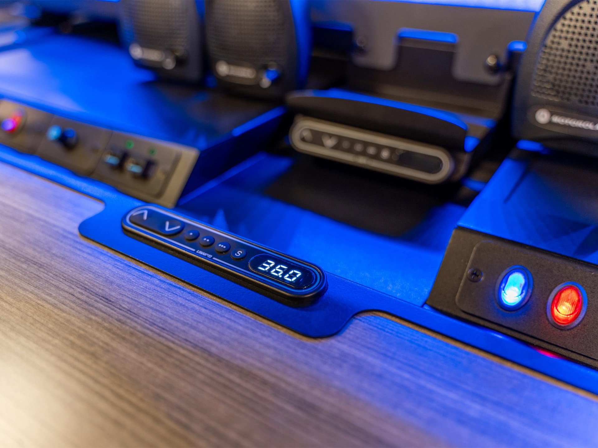 FLEX Consoles | Russ Bassett